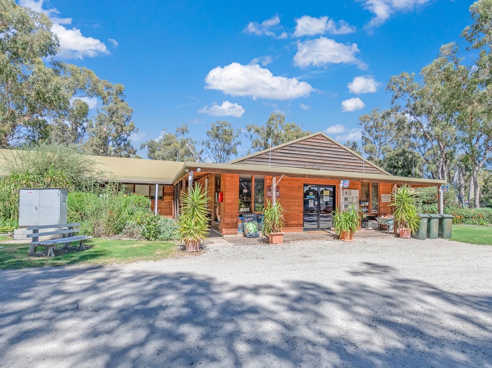 Torrumbarry Weir Holiday Park - Victoria