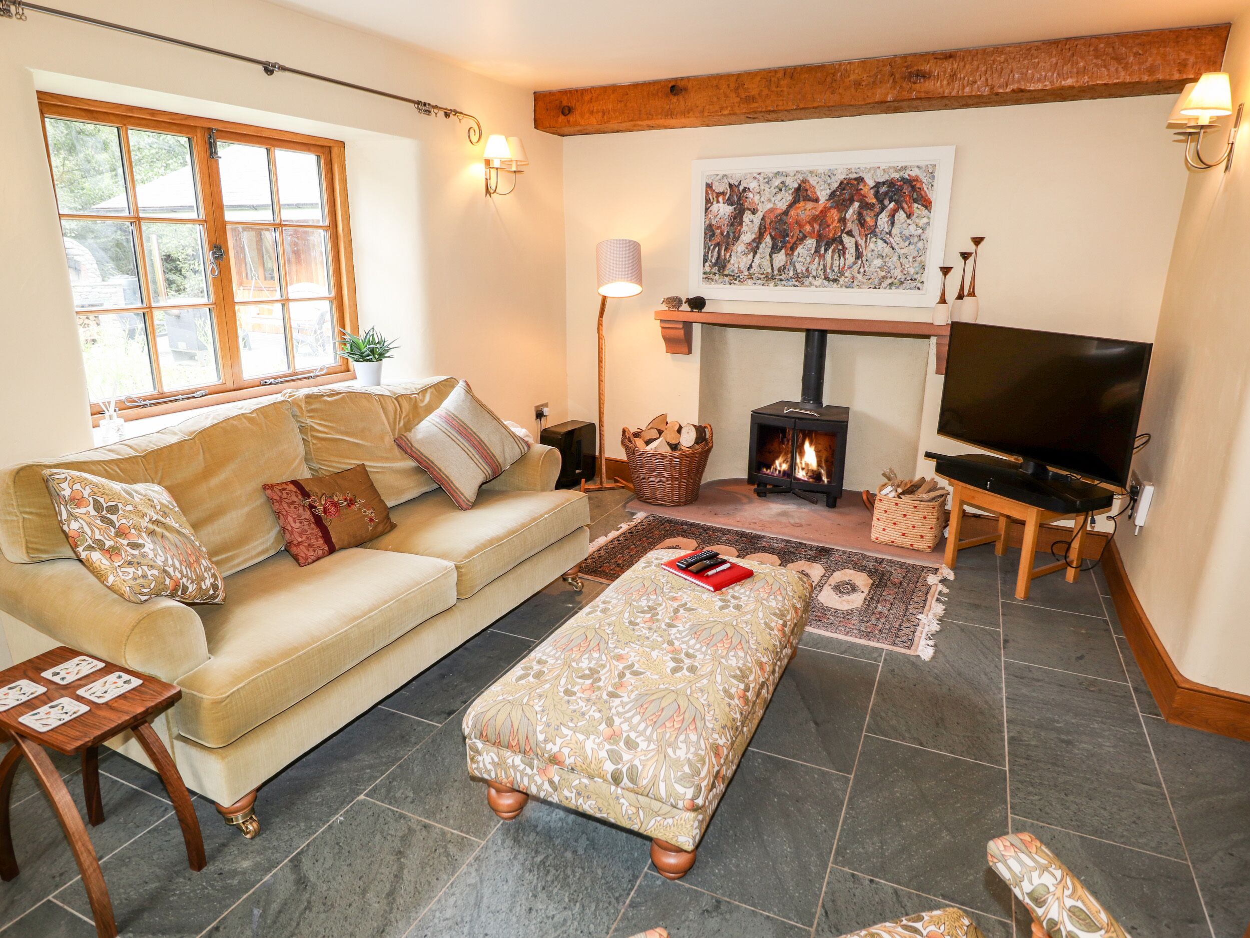 Eagle Farmhouse, Pet Friendly, With Open Fire In Glenridding - グレンリディング