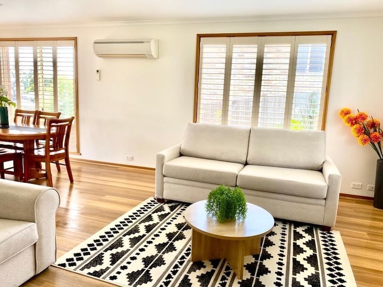 Beautiful Sunny House, 4 Km To Hobart Cbd - Hobart