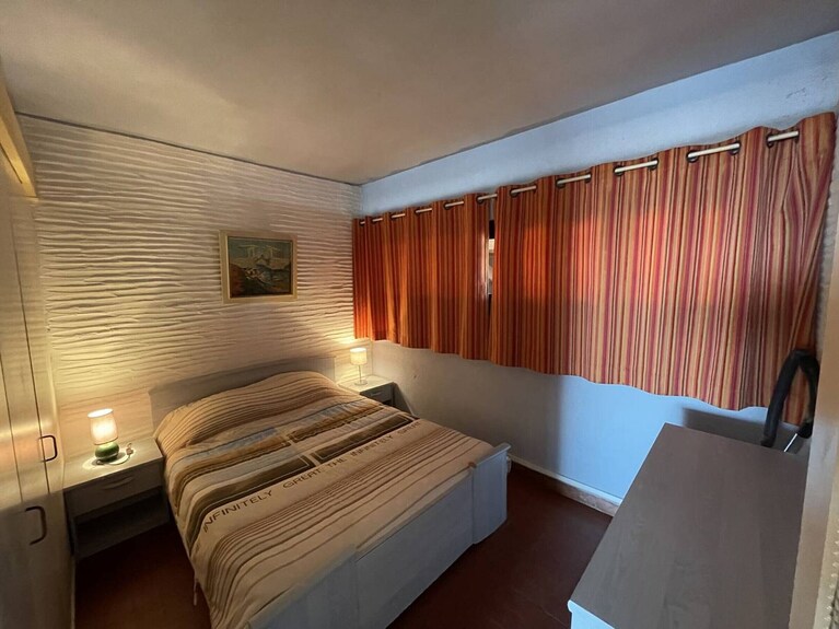 Beachfront Apartment, Ocean View, 2 Rooms, 5 Guests, Secure Parking, Pets Welcome - Saint-Cyprien