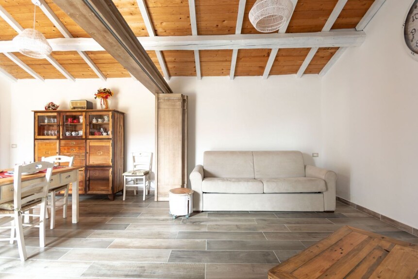 Villa Jumpadu Surrounded By Nature - Nuoro