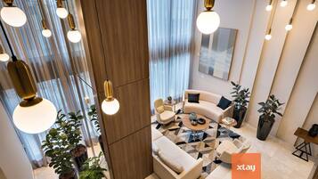 Televisor de 43 polegadas com canais por cabo