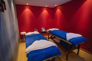 Tratamentos corporais, tratamentos faciais, manicure e pedicure