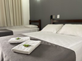 Quarto Duplo ou Twin Standard | Wi-fi grátis, roupa de cama fornecida 