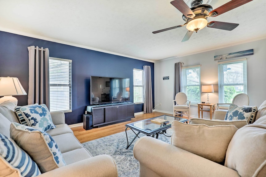 St Augustine Island Home W/ Patio, Walk To Beach! - St. Augustine Beach