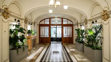 Entrada (vista interior)