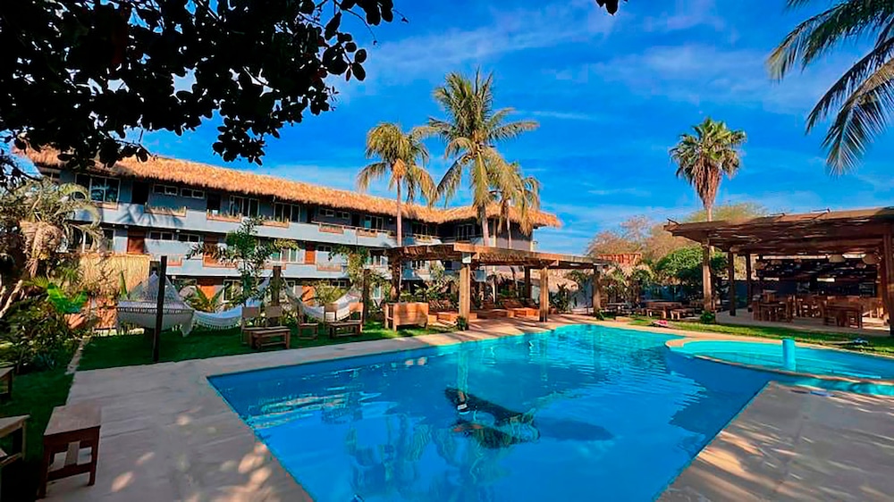 Straw Hat Surf Hostel - Oaxaca