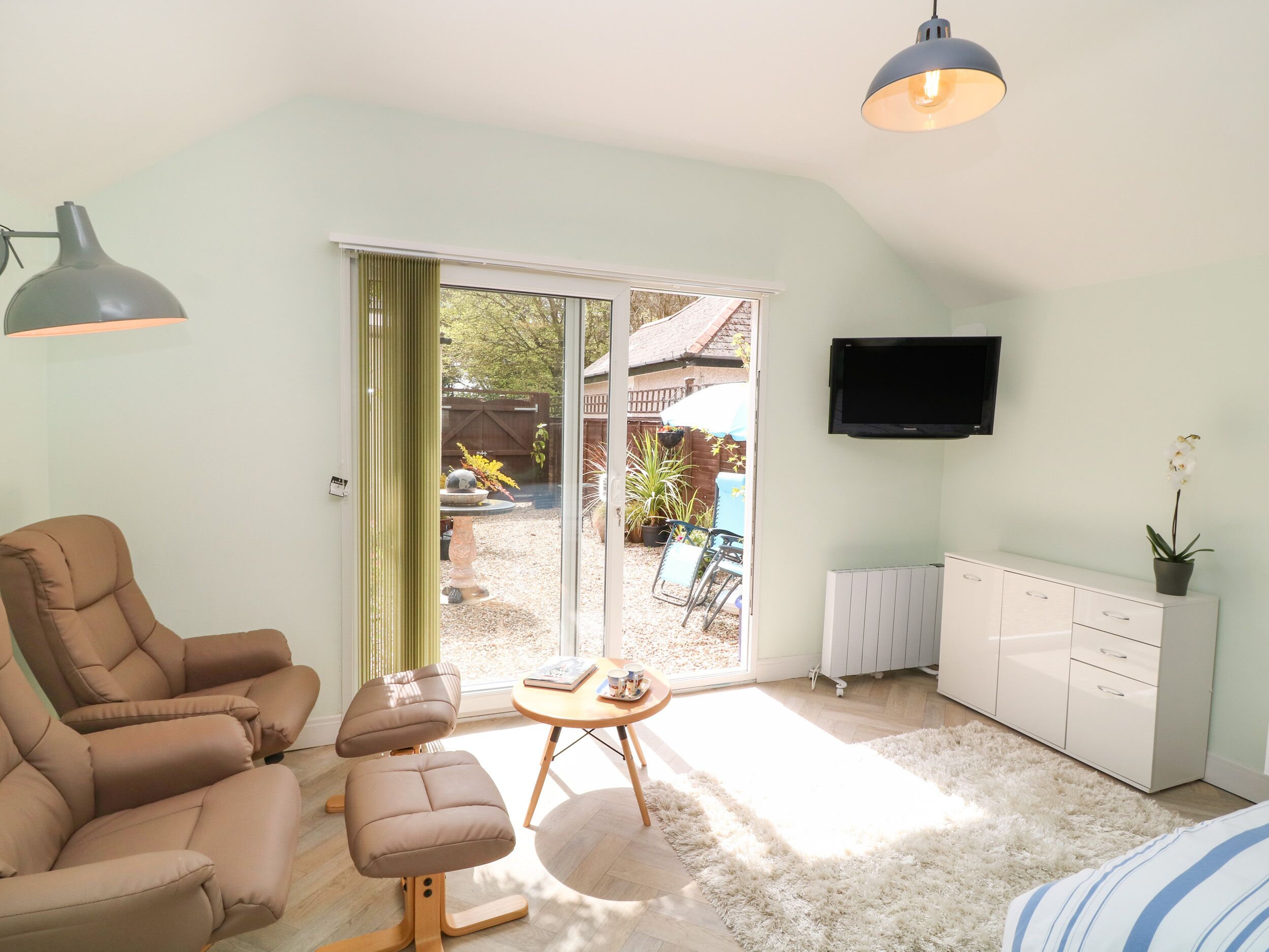 Byghan Thornton, Pet Friendly, Character Holiday Cottage In Illogan - Troon