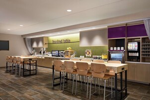 Café da manhã continental grátis durante a semana