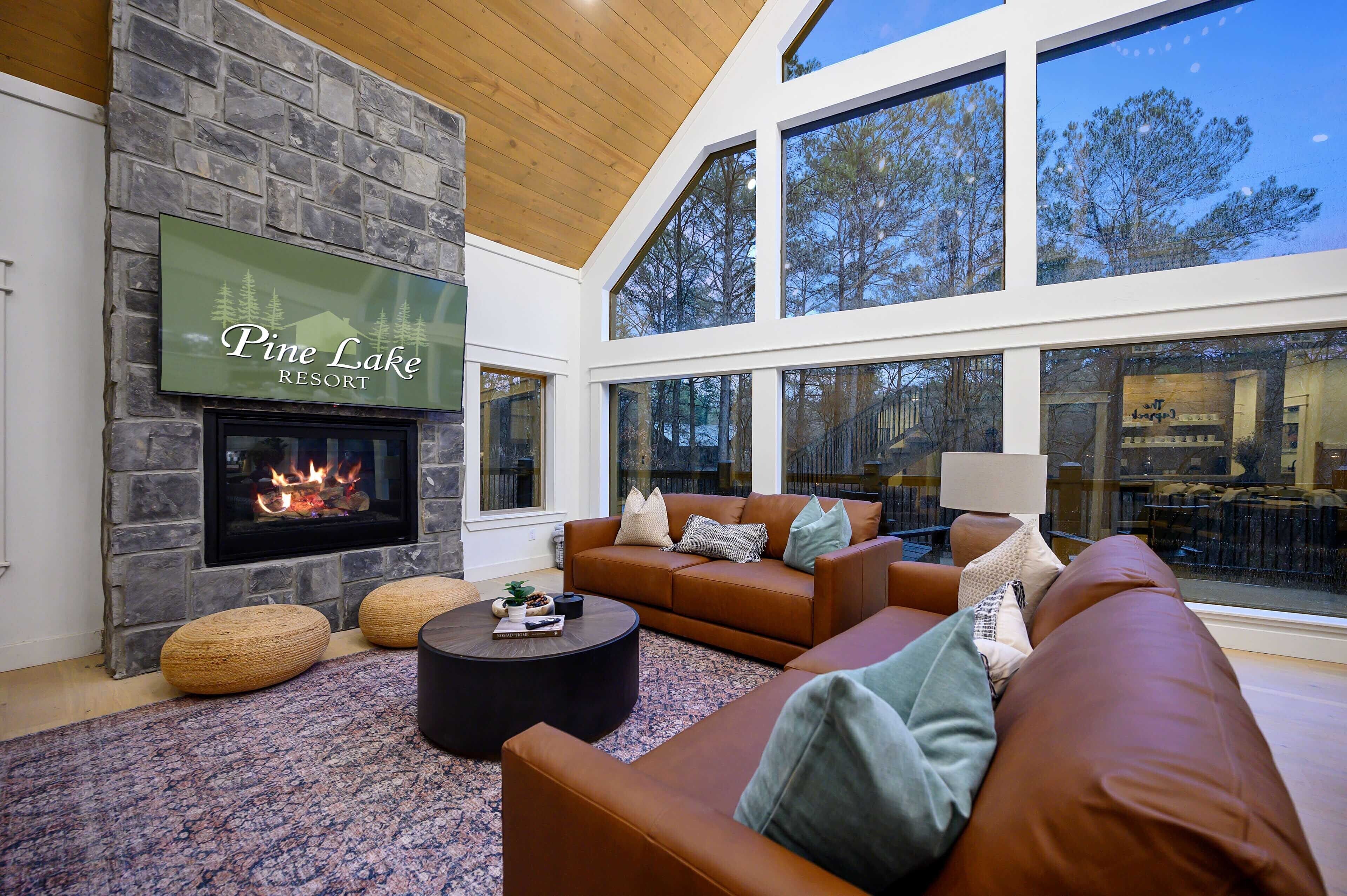 The Caprock - Charming Brand New Cabin With Incredible Wall Of Windows, Sleeps 16 - Broken Bow, OK