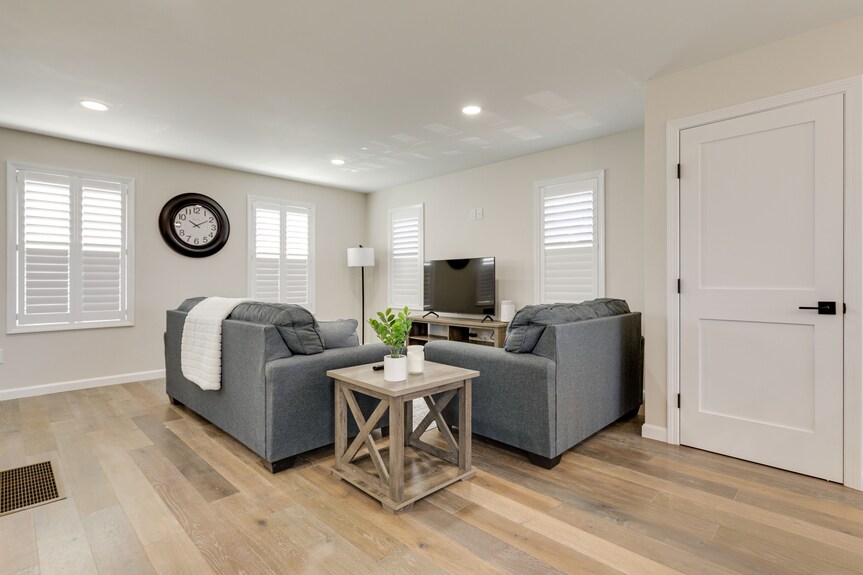 Renovated Family Home On Providence River! - Rhode Island