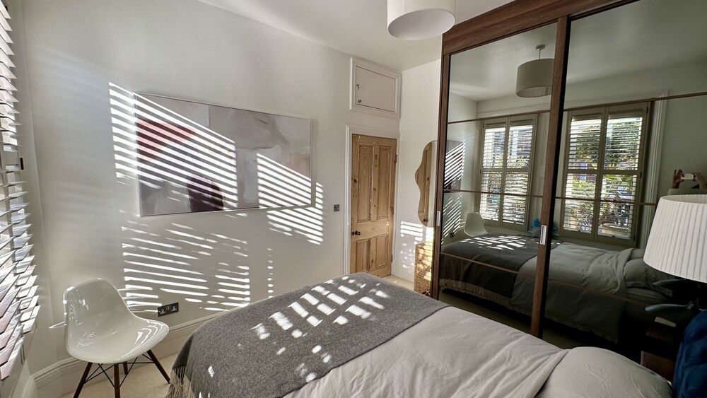 Luxury Central London 2 bed apartment architect designed - London | Vrbo