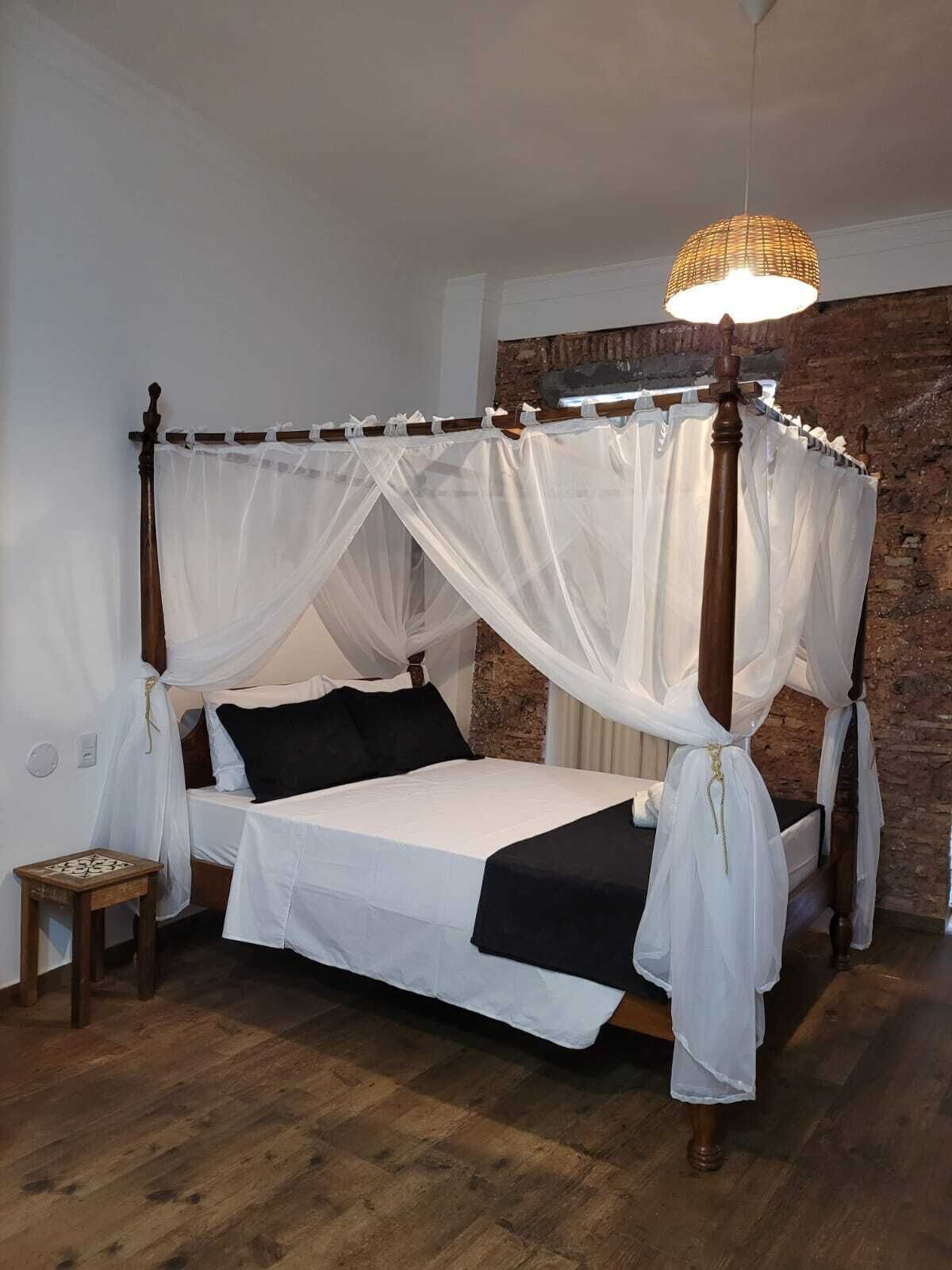 Minibar, Wi-fi grátis, roupa de cama fornecida 