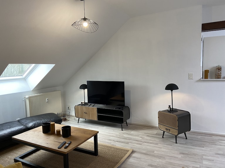 2 Bedroom Apartment In Contrexã©ville - Contrexéville