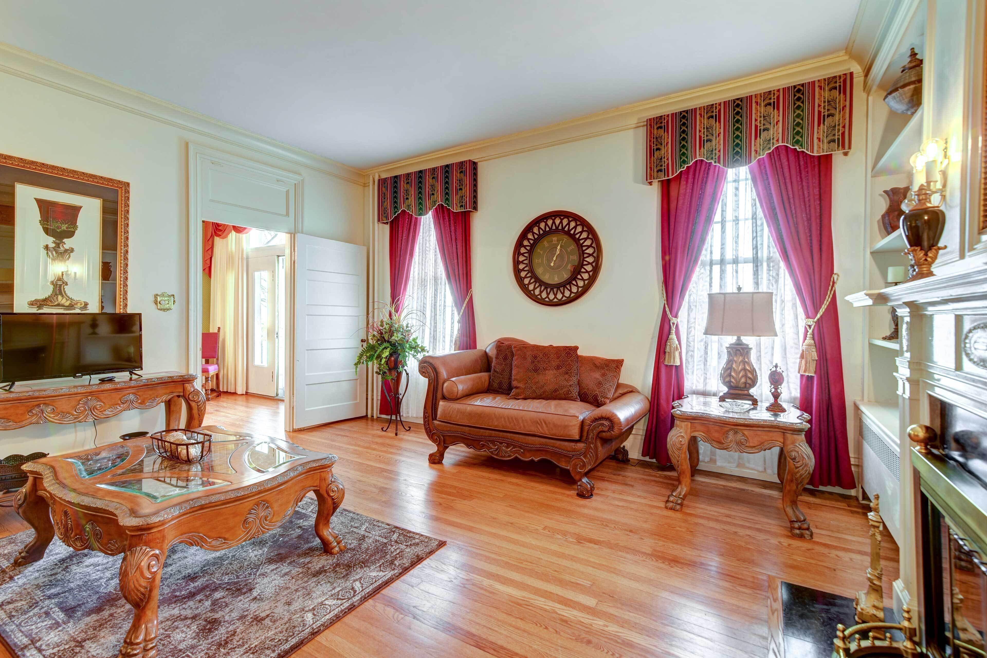 Bowling Green House W/ Shared Pool! - Bowling Green, KY