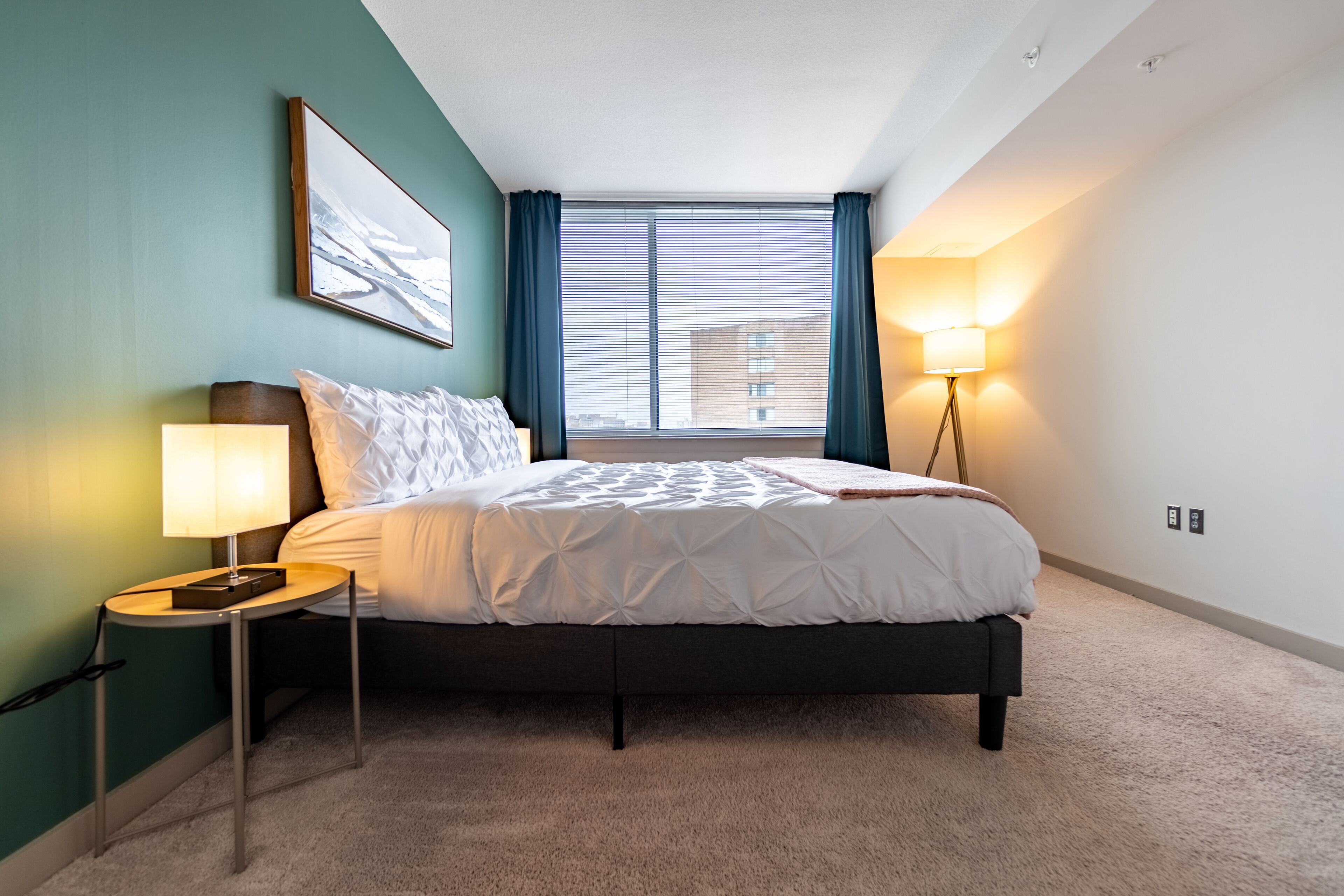 Wow! 5 Min To Dc/metro/mall Stunning 2b King Bed Pool Gym - Washington, D.C.