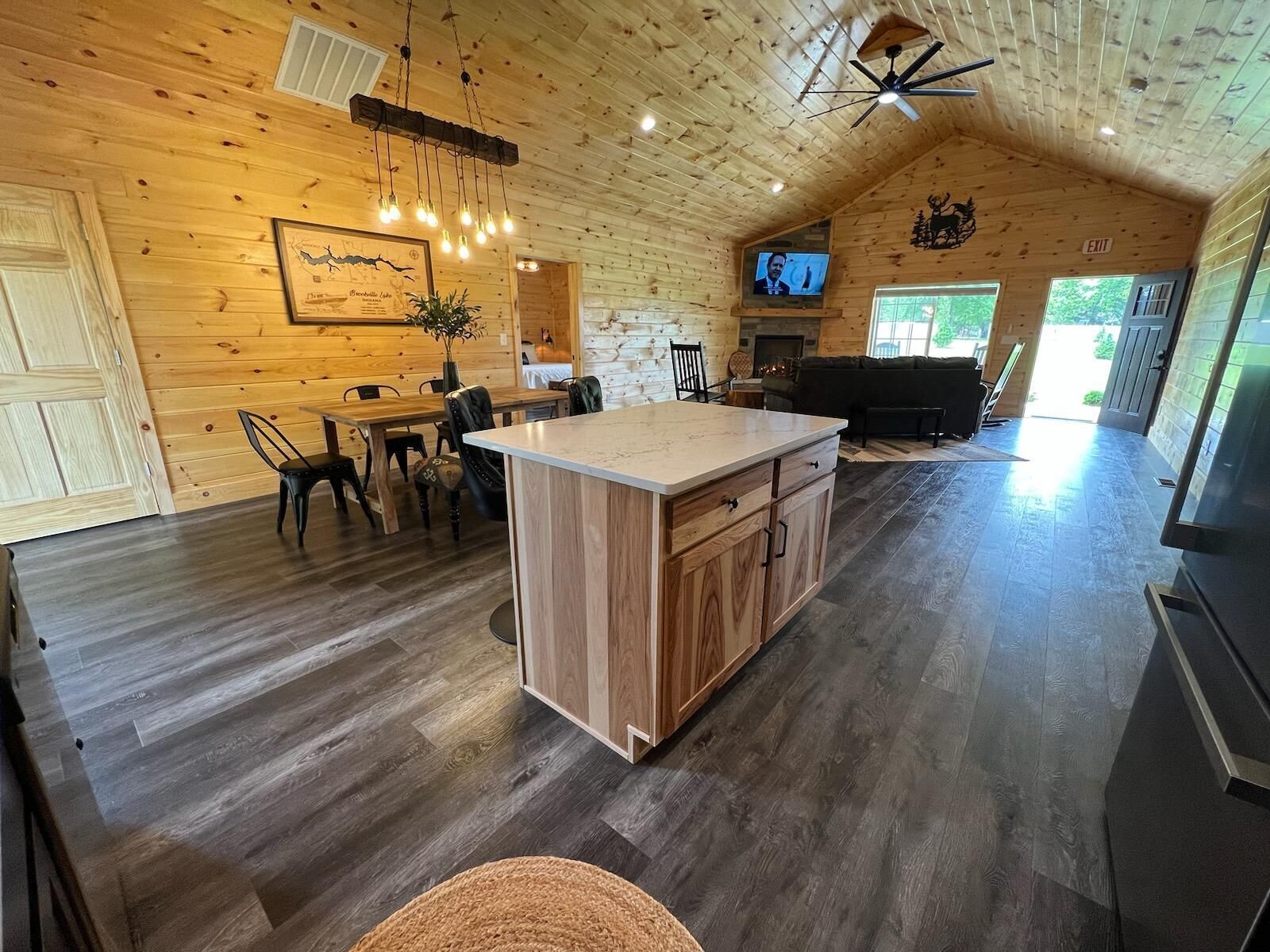 Campfire/grill/full-kitchen, Cabin Near Brookville Lake - Indiana (State)