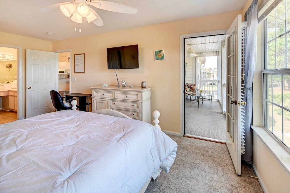 Myrtle Beach ‘Beach Golf Villa’ W/ Community Pool! - Conway, SC