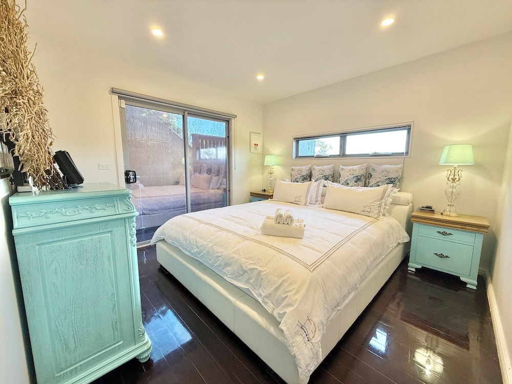 Sunrise@rye | Luxury Holiday Penthouse With Igloo Room - Rye