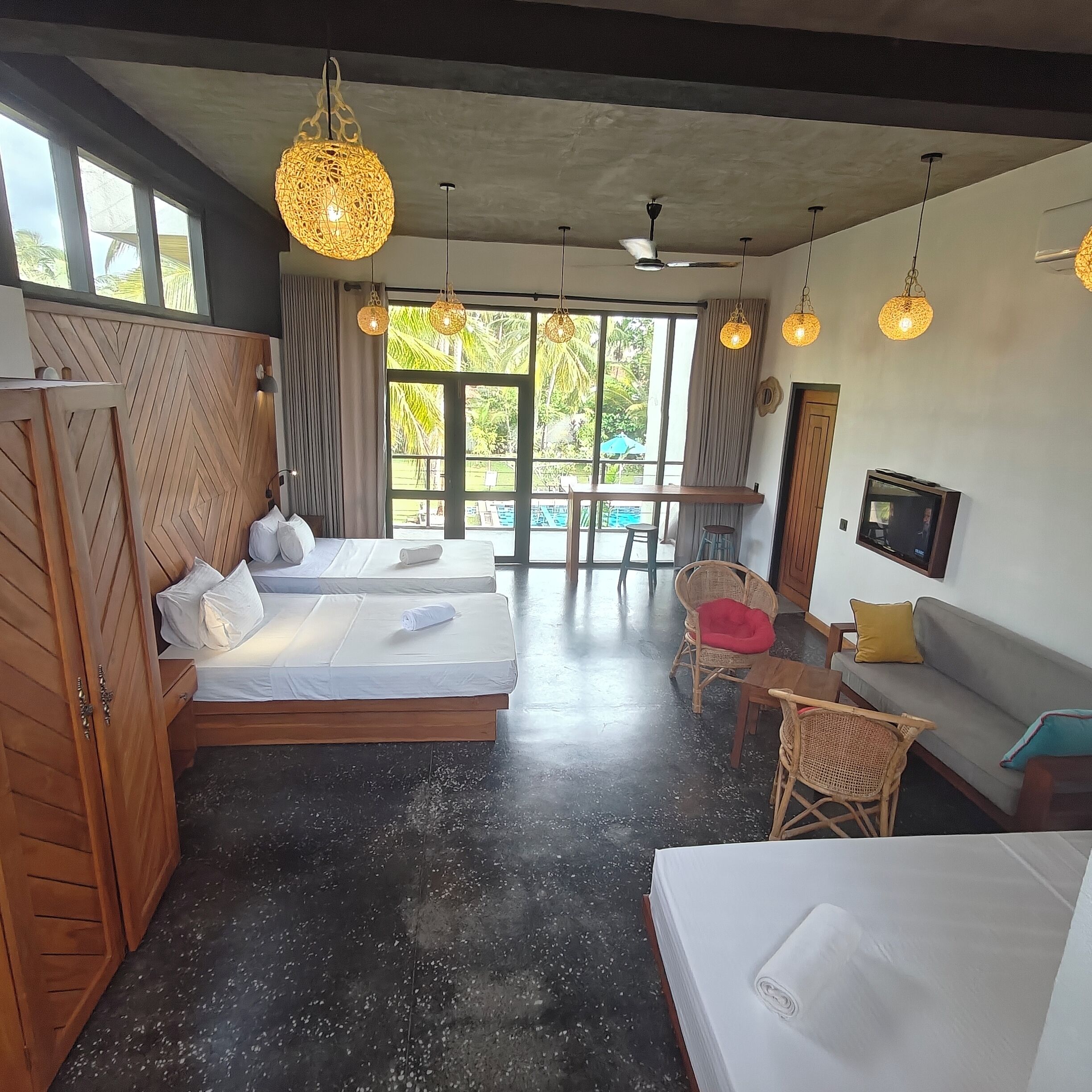 Quarto Familiar | Com decoração personalizada, com mobília individualizada, secretária 