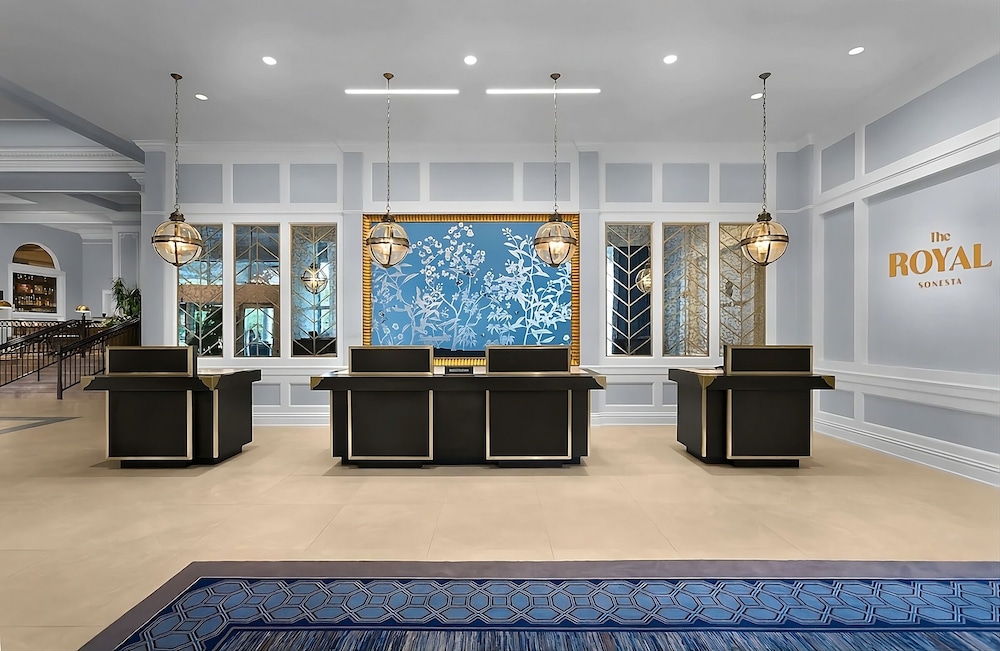 Close to Missouri History Museum! Pets Allowed! Parking, Pool, and ...