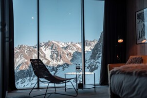 Quarto luxo, vista para a montanha | Roupas de cama antialérgicas