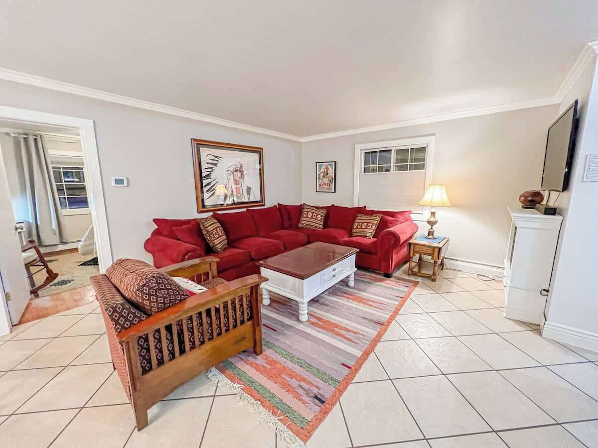 Native Montanan - Downtown - By Rock Creek - Red Lodge, MT