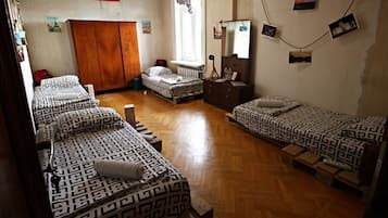 Dormitório compartilhado clássico, em dormitório misto | Roupa de cama