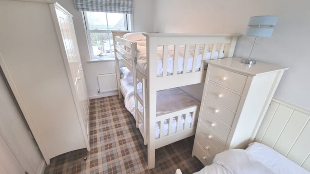Beautiful Family Cottage, Short Walk To Beach And Leisure Facilities. - Filey