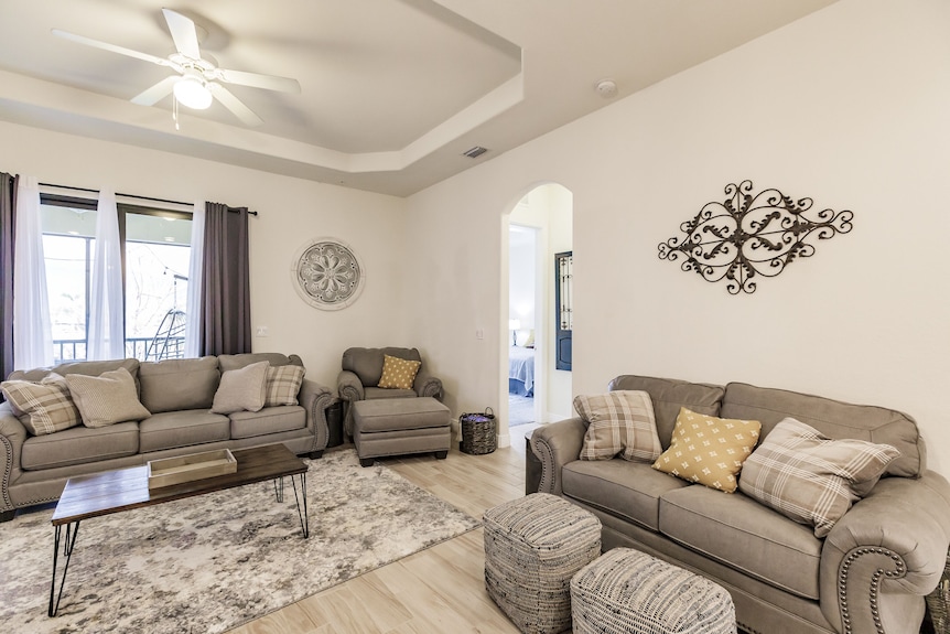 3 King Bd ~ The Hive ~Pool-bikes-beach-baby-golf Supplies-walk To Dining & Shops - Sanibel Island, FL