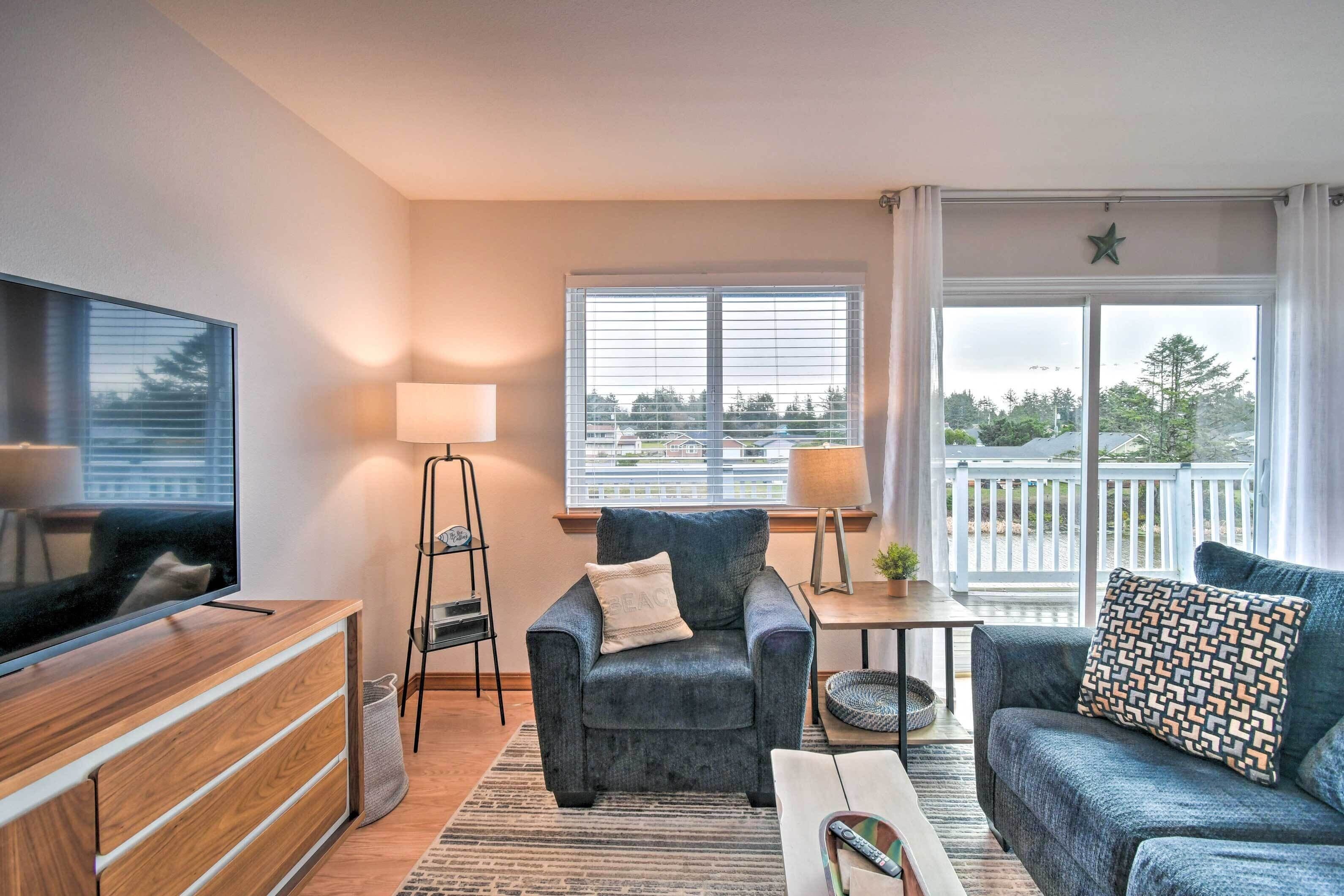 Canal-front Vacation Rental In Ocean Shores - Ocean City, WA