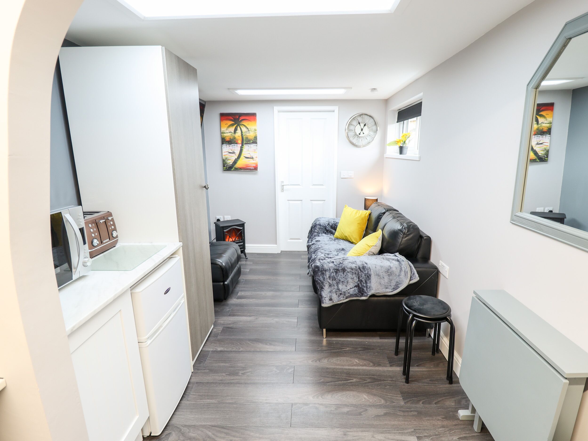 Lockdown Lodge, Pet Friendly, Country Holiday Cottage In Trusthorpe - Sutton on Sea