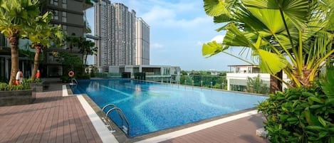 Piscina externa sazonal