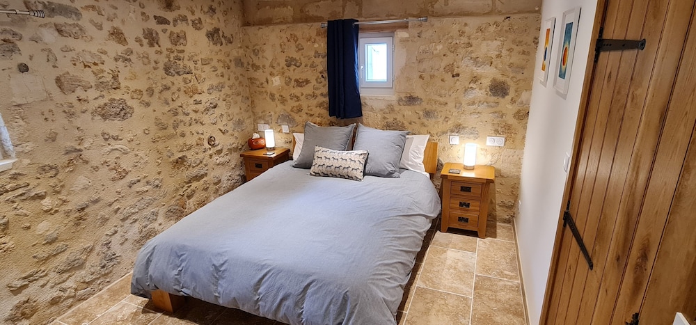 The Barn - 5* Stone Cottage With Own Private Heated Pool - Sleep 6 - Gironde