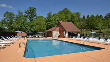 Apartamento em Condomínio Fechado, 3 quartos | Piscina | Piscina exterior