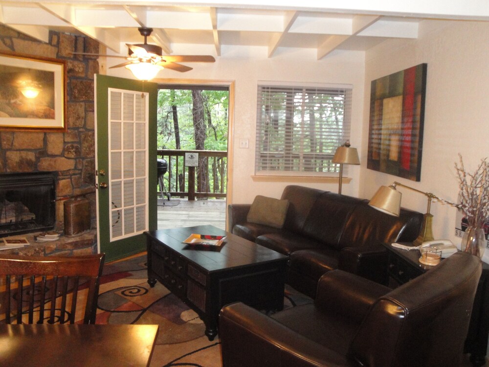 Mountain Harbor Forest View Lodge Cottage By Redawning - Arkansas