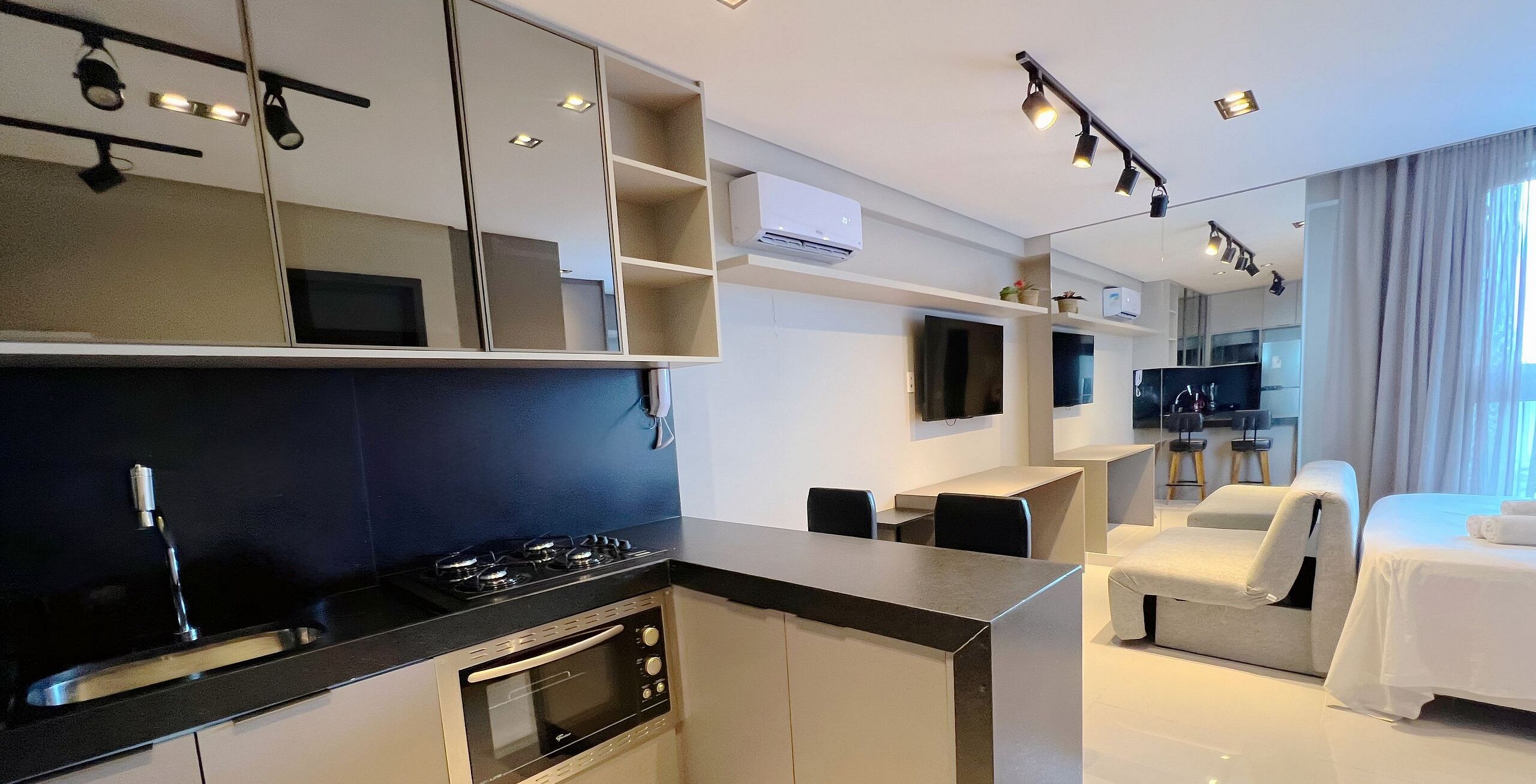 Apartamento | Cozinha privada | Minifrigorífico, um micro-ondas 