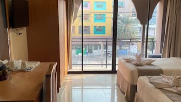 Quarto duplo luxo, 1 quarto, vista para a cidade | 1 quarto, roupas de cama de algodão egípcio, roupas de cama premium