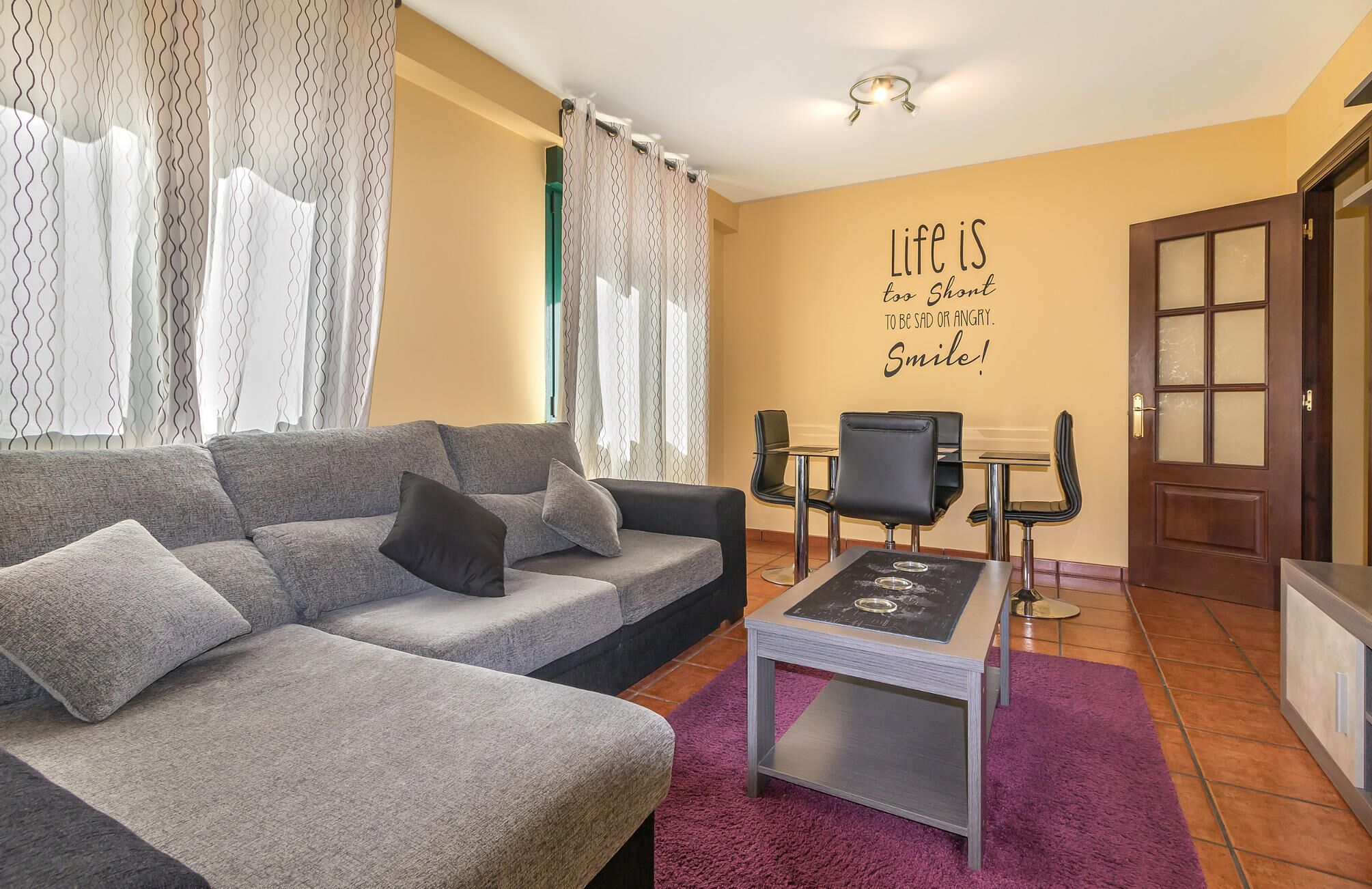 Acogedor Apartamento De 3 Dormitorios. - Cudillero