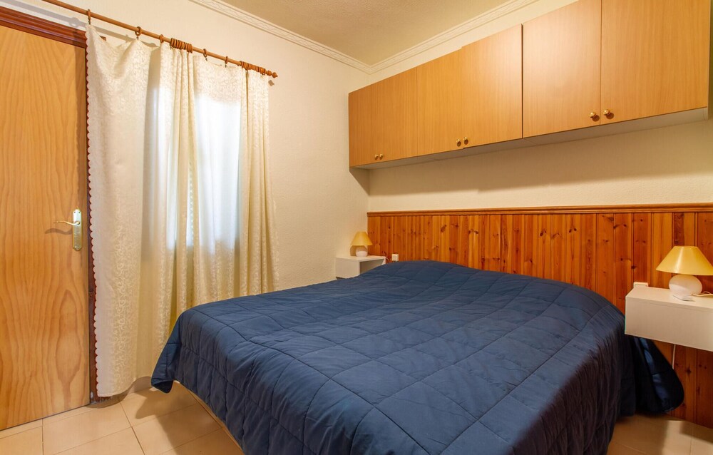 Nice Home In Torrevieja With Kitchen - Torrevieja