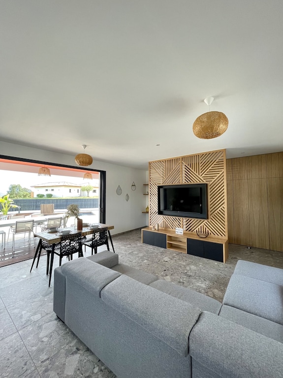 Villa With Private Pool - Ajaccio