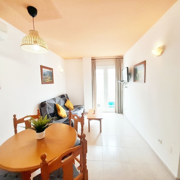 Apartments Vicenta Beach Malaga With Wifi Smart Tv - Torremolinos