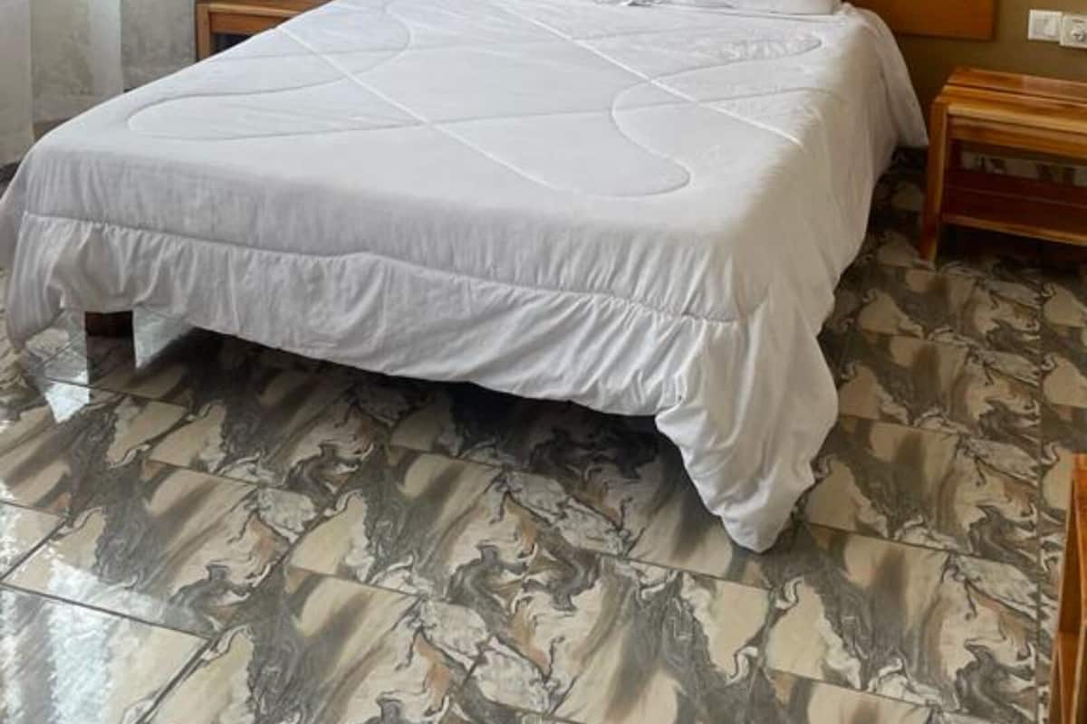Quarto Standard | Cortinas/cortinados opacos, Wi-fi grátis, roupa de cama fornecida 