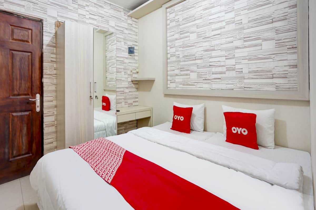 Quarto Duplo Deluxe | Secretária, secretária adequada para computadores portáteis