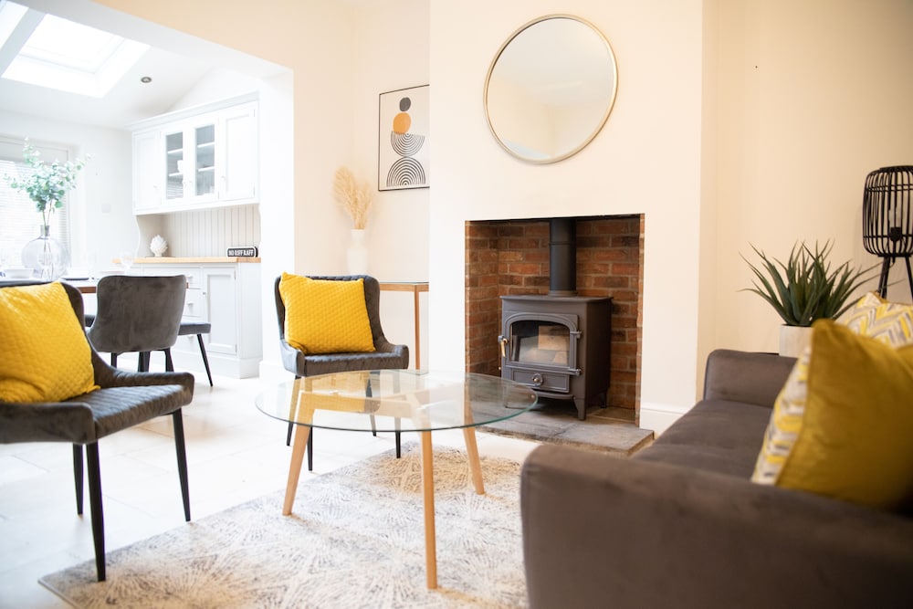 York Minster-3 Bed-sleeps 6-fireplace-free Parking - York