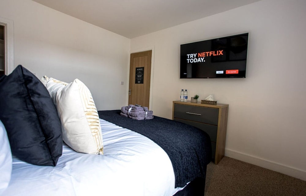 Modern & Exclusive Home Away From Home - Stoke-on-Trent