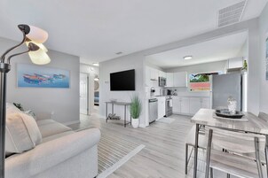 Villa Familiar | Sala de estar | TV plasma 