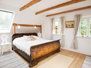 Casa | 3 quartos, com mobília individualizada 