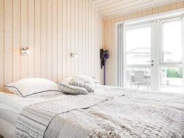 Casa | 4 quartos, individualmente mobiliados