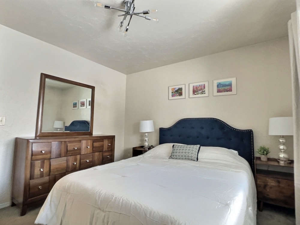 Five Minute Walk To Downtown And Harborfront! - Valdez, AK